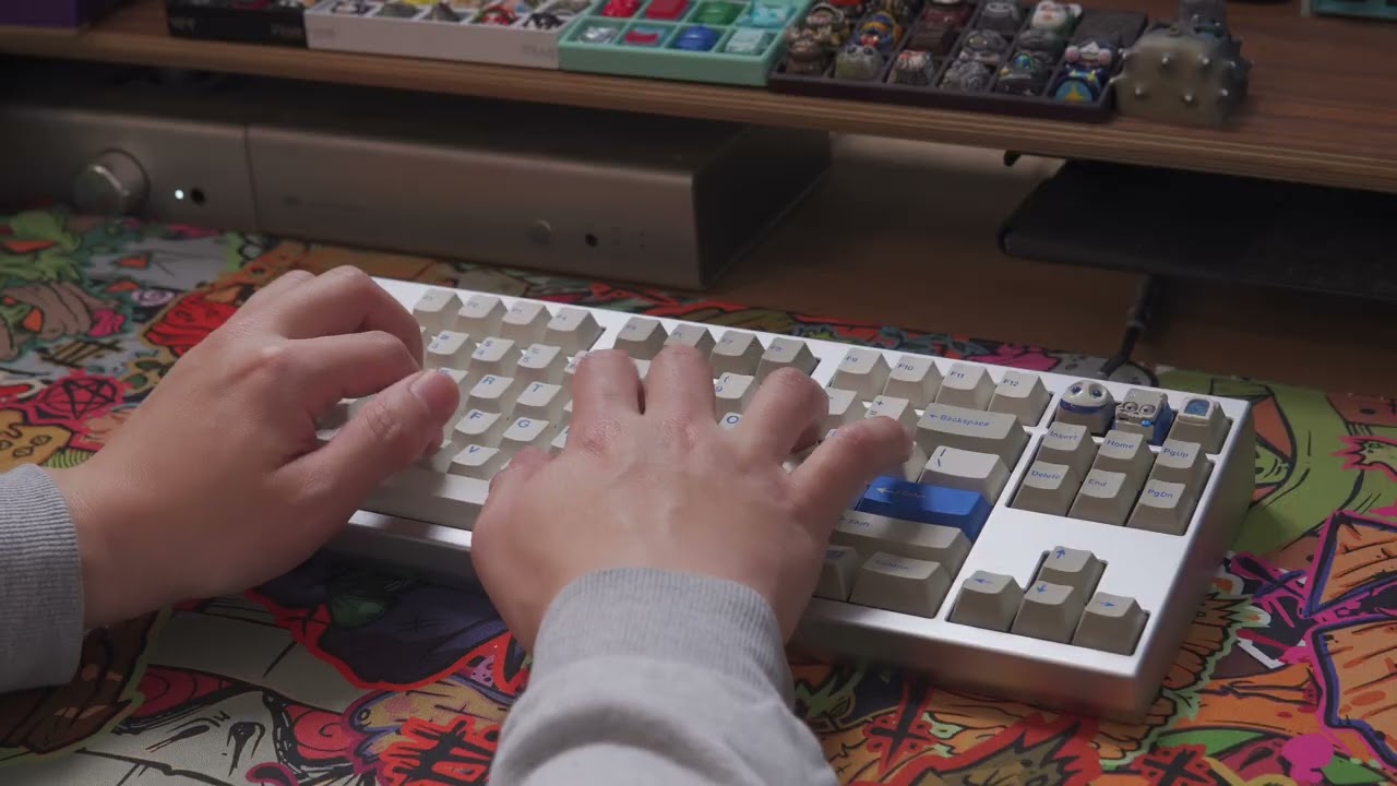 Keycult No. 2 TKL with lubed Cherry MX Blacks Typing Sounds