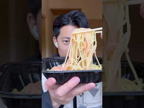 Dennyβs Fish Egg Butter Spaghetti at the Convenience Store in Japan, EAT or PASS?