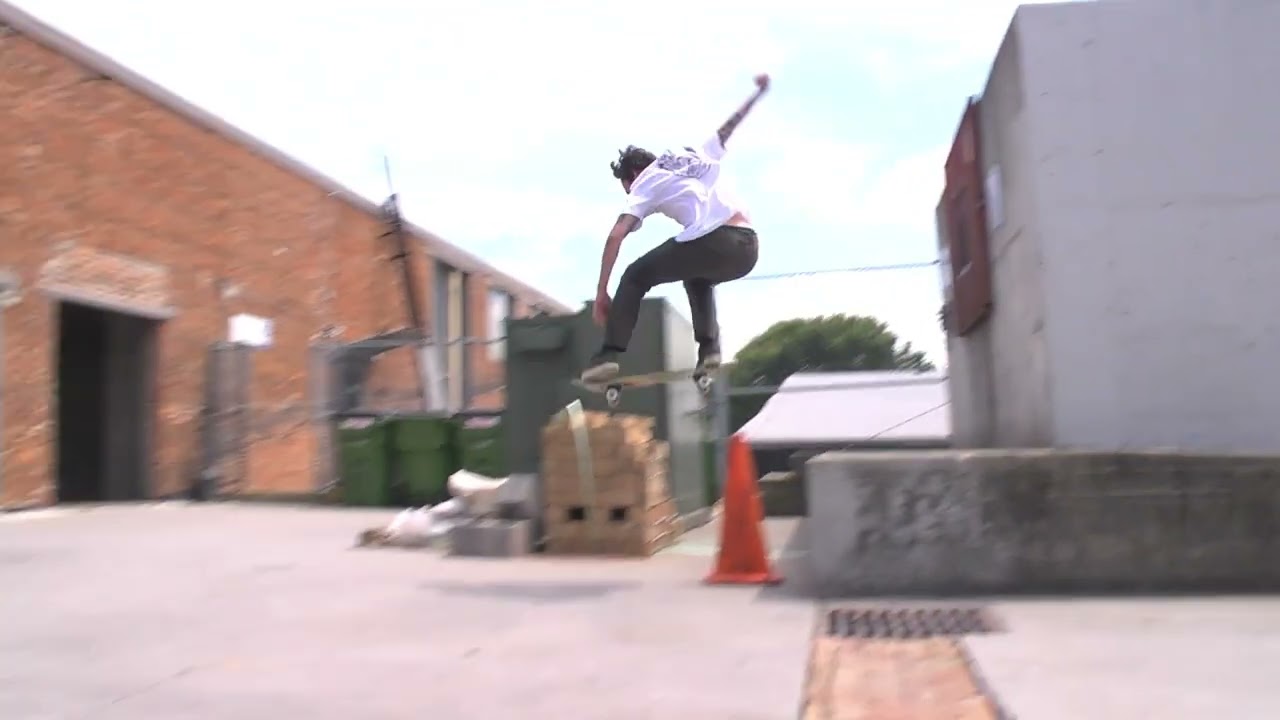 Plunkett is pro (2012)
