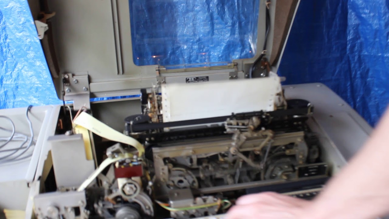 Testing Teletype Model 35ASR (Automatic Send-Receive) in local mode