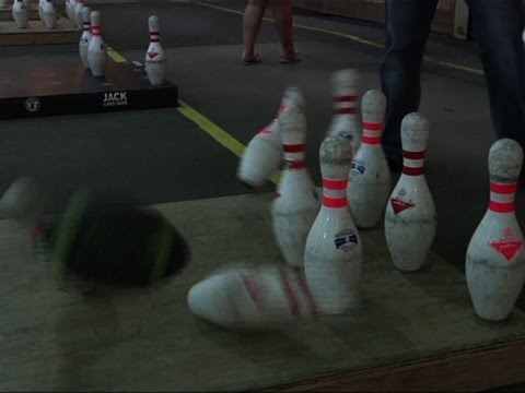 Fowling: New Sport Combines Football and Bowling