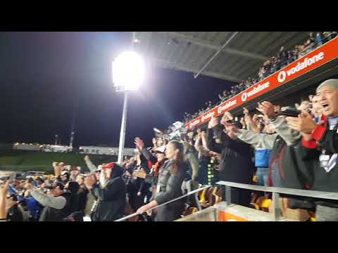 Warriors vs Dragons crowd reaction