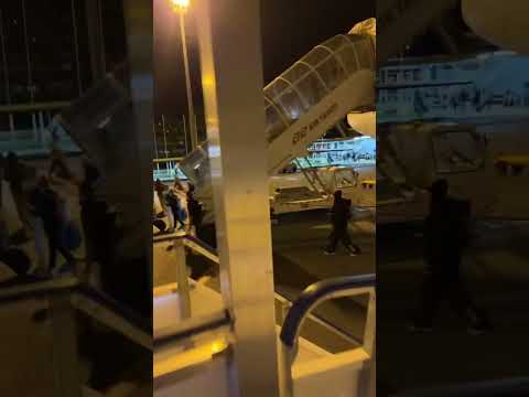 Arriving to Tahiti Part 1