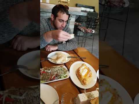 How to eat Khachapuri bread Georgian styleπ