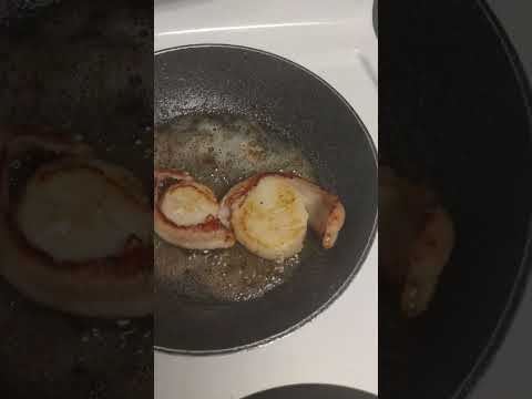 bacon wrapped scallops, you say?!