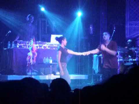 Drake Kissing 17 Year Old Fan Controversy - Disturbing Video Surfaces ...