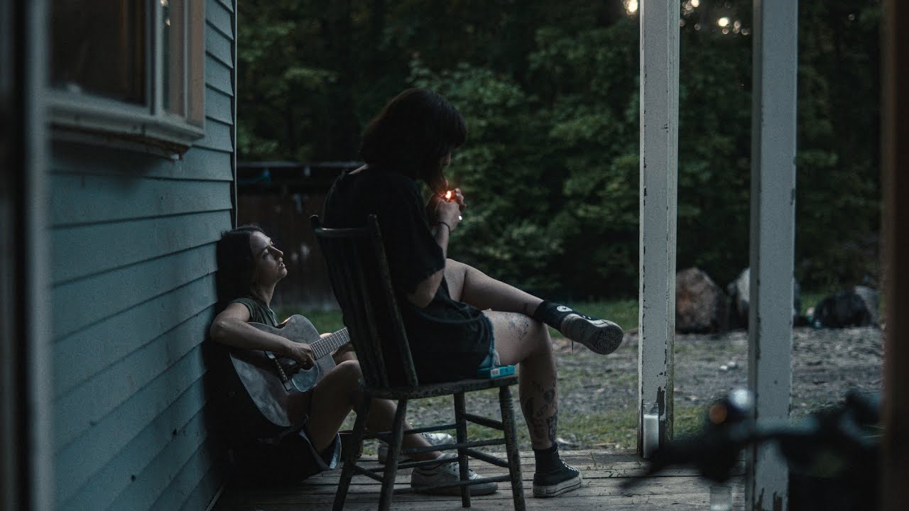 Camille Schmidt Releases Unflinchingly Honest Single “XOXO”