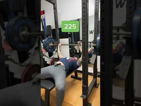 Reply to how much can I #benchpress? #1RM #bench #challenge