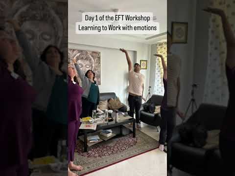 Learning to work with emotions on Day 1 of EFT #emotionalfreedomtechnique #eft
