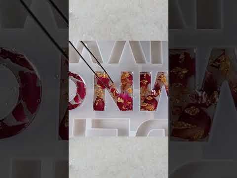 DIY Epoxy Resin Craft and Accessories | Alphabet letter Keychain with Dried Petals & Gold Foil