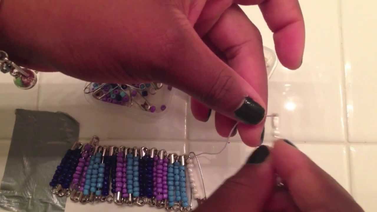 DIY: Safety Pin Bracelet