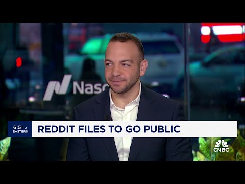 Reddit is a 'smaller, more volatile' Twitter, says Big Technology's Alex Kantrowitz