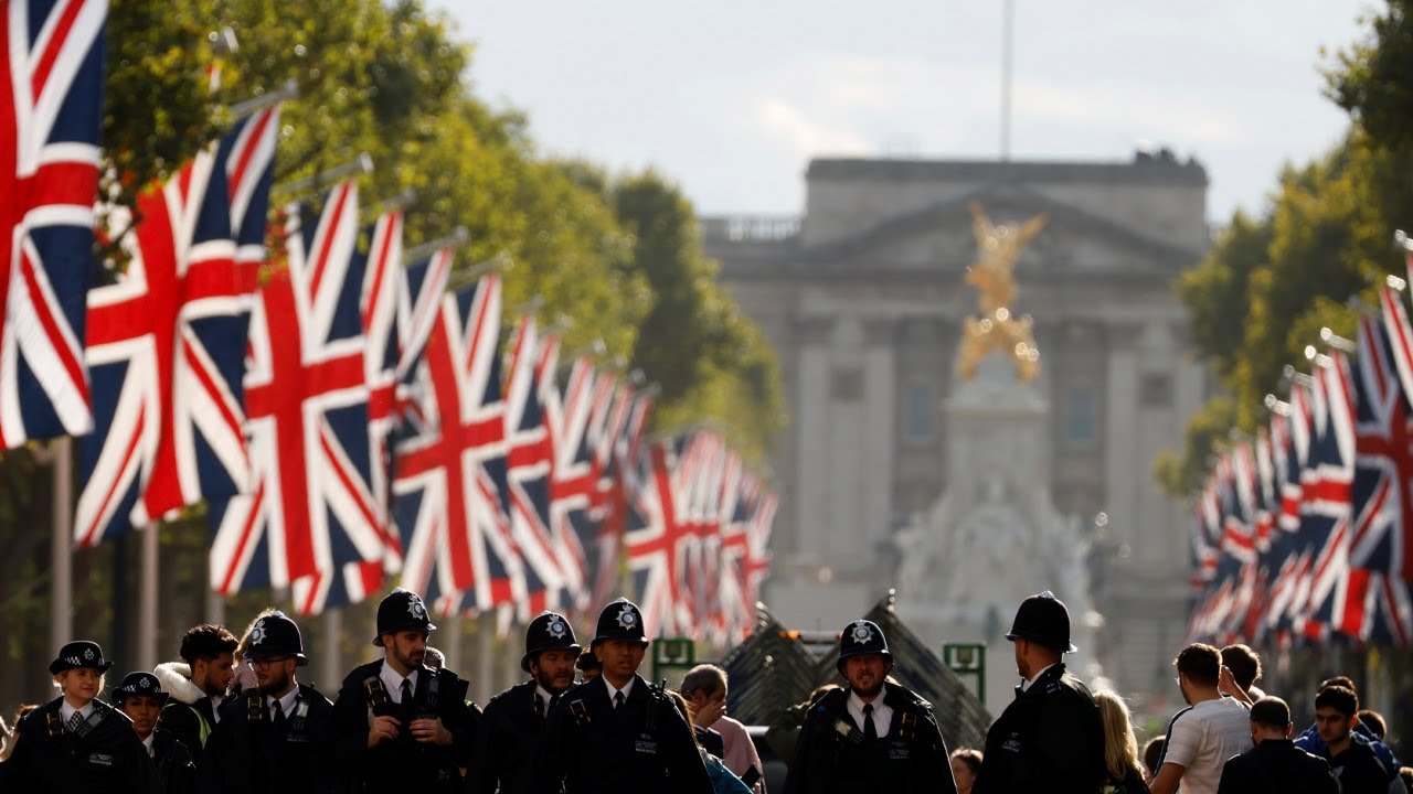 Leaders and monarchs gather for final farewell to Queen Elizabeth Leaders and monarchs gather for final farewell to Queen Elizabeth