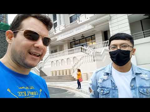 Filipinos talking in Spanish -Game in Metro Manila (Philippines-Filipinas-Pilipinas)
