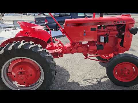 1948 Case VAI tractor, first tractor at Rimouski, Québec