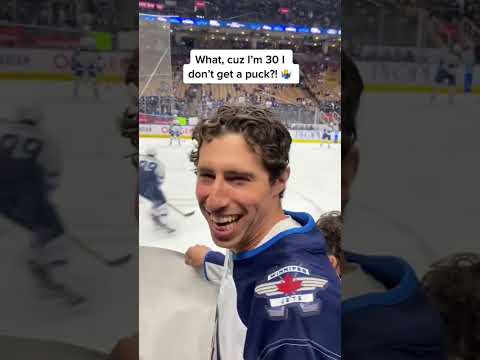 JESSE TRIES TO GET A PUCK FROM THE JETS โ ๏ธ๐