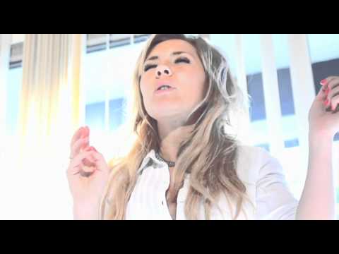 Shennie Smith | Music, lyrics, photos, love