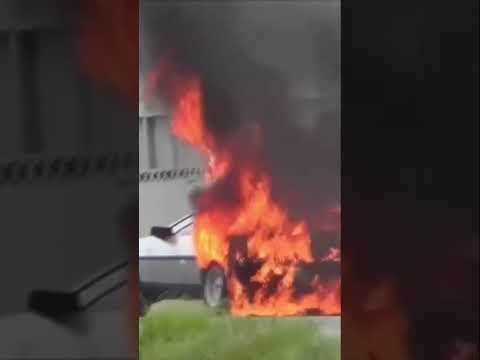 Whoops. Delorean burst into flames on the side of the road #backtothefuture #80s #delorean