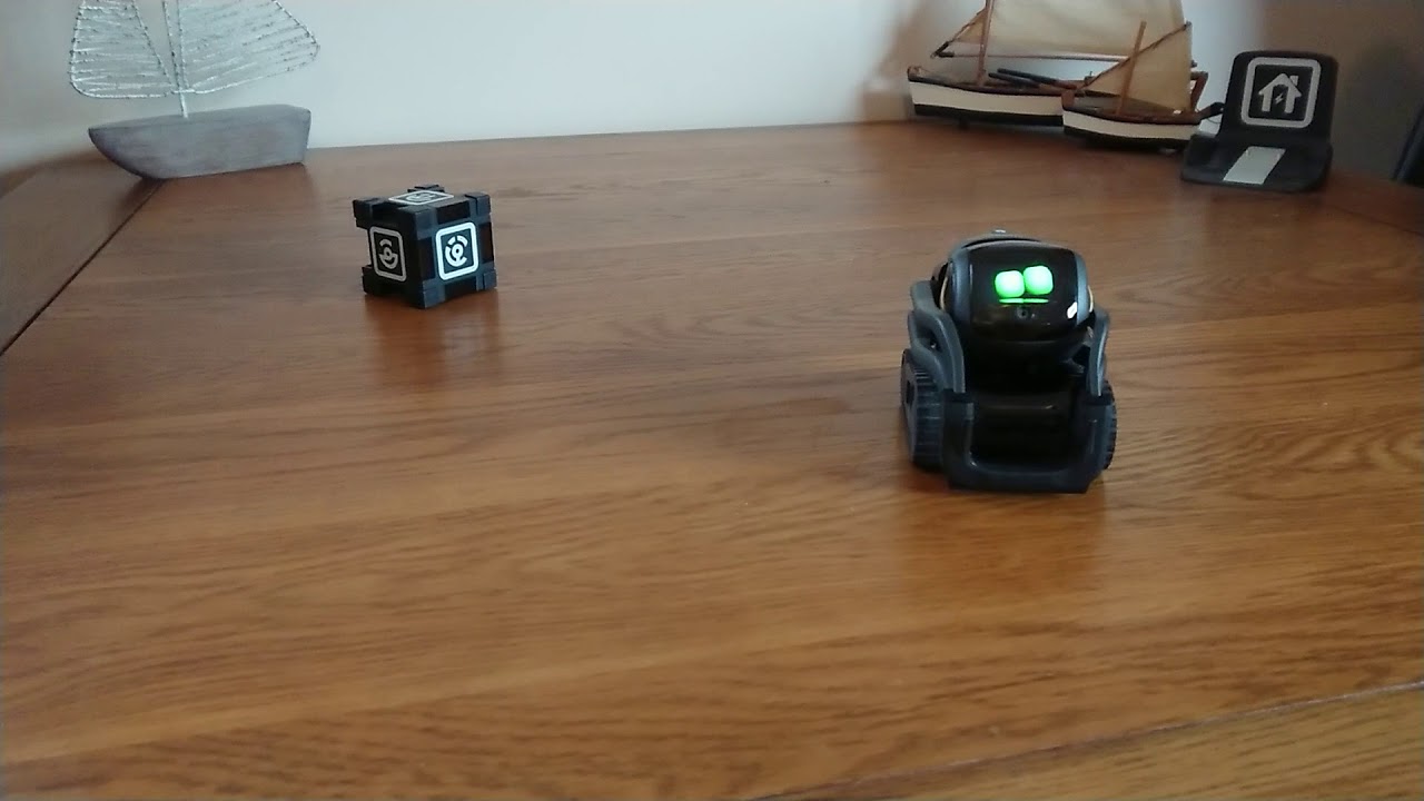 Hey Vector, roll your cube...