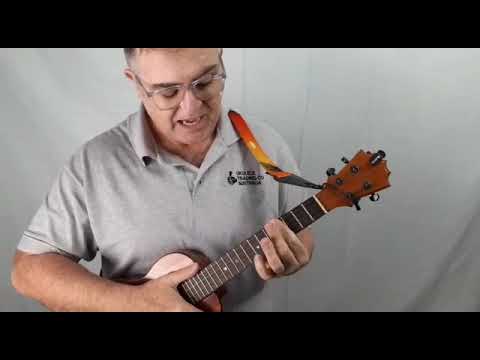 How to play the E major Ukulele Chord 3 Different ways