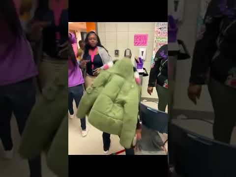 Kid Throws Violent Temper Tantrum In School *NOT RECOMMENDED NOT TO WATCH FOR YOUNG KIDS WHO UNDER*