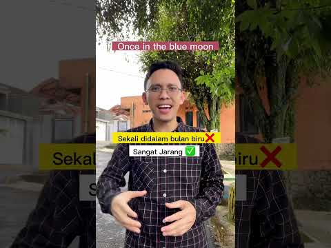Arti Once in the blue moon #shorts #belajarbahasainggris