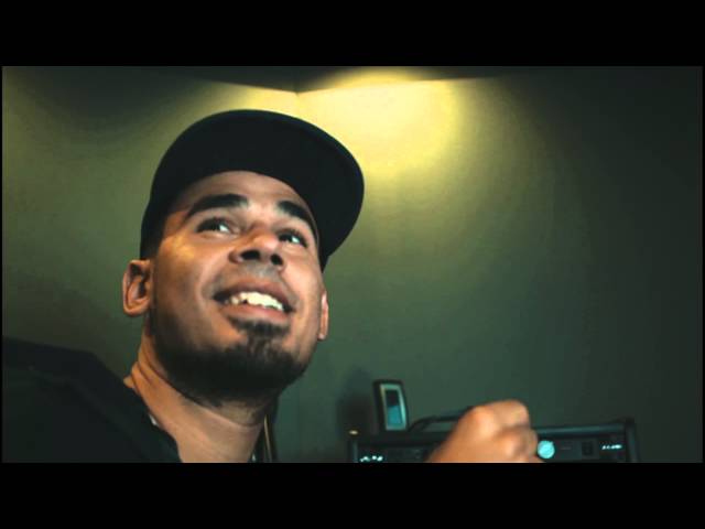 Afrojack becomes the first person to play 'Call of Duty: Advanced Warfare'
