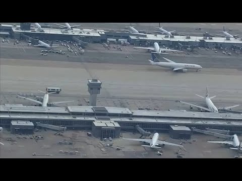 5-hour arrival delays reported at Newark amid another day of problems