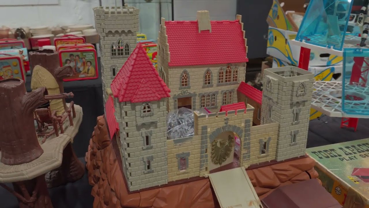 SNEAK PEEK: live auction 3/11 #carrellauctions #vintagetoycollector #glass #nativeamericanjewelry