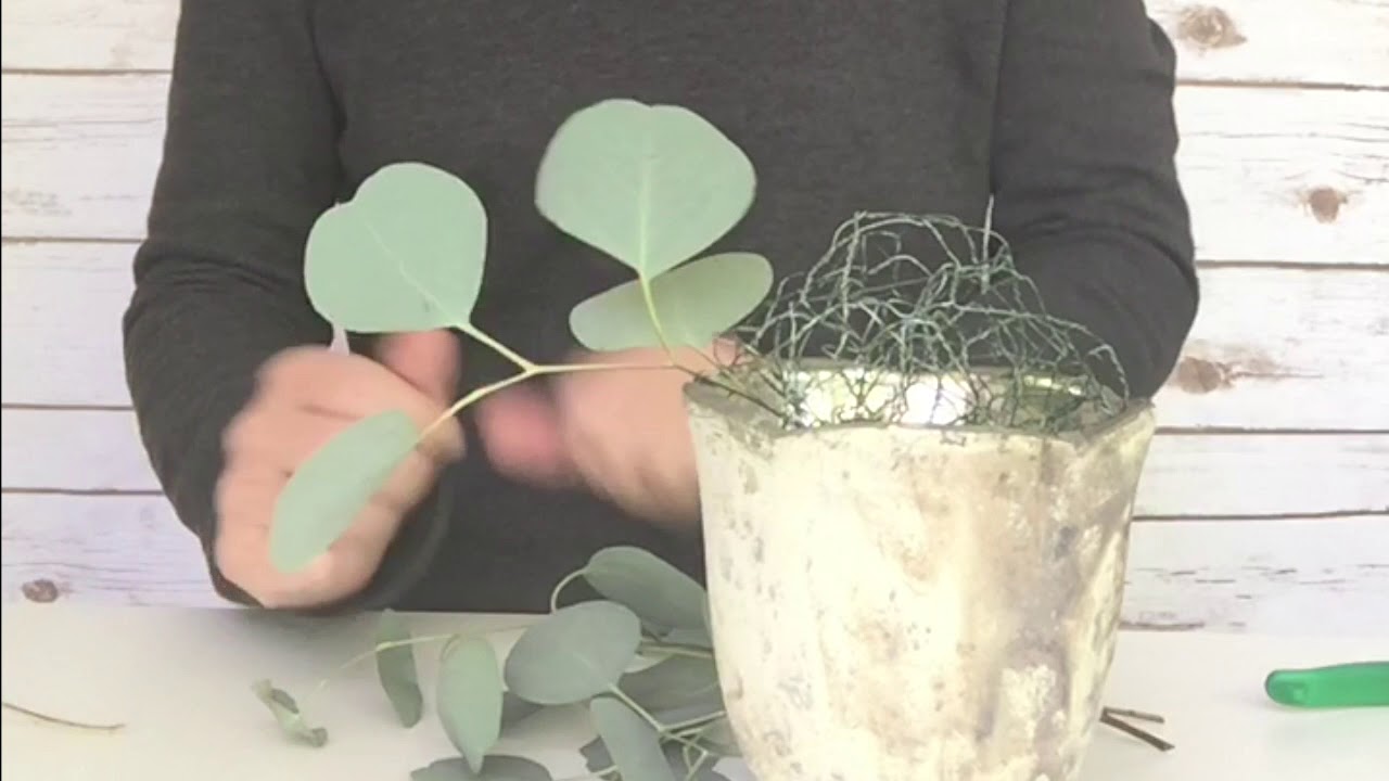 How to use Eucalyptus in your DIY centerpieces