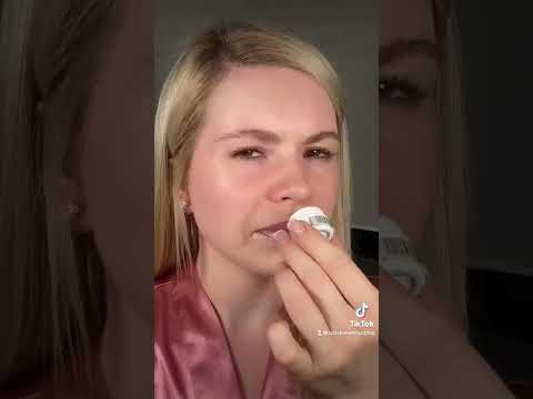 LA MER MOISTURISING CREAM