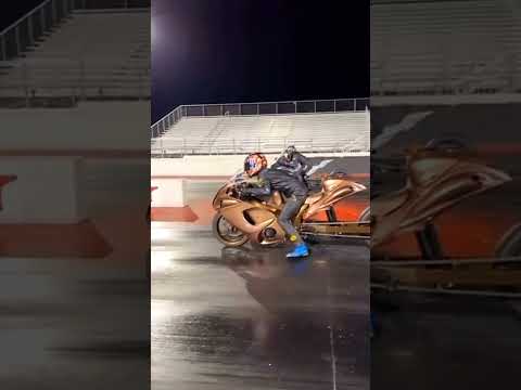 Drag Strip | Suzuki Hayabusa Backflip 😳