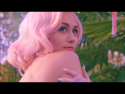 Miley Cyrus Rabbit Costume – idixyri9fi