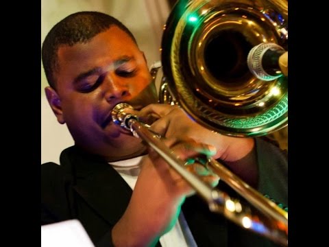 Leonardo Brasilino - Songs, Events and Music Stats | Viberate.com