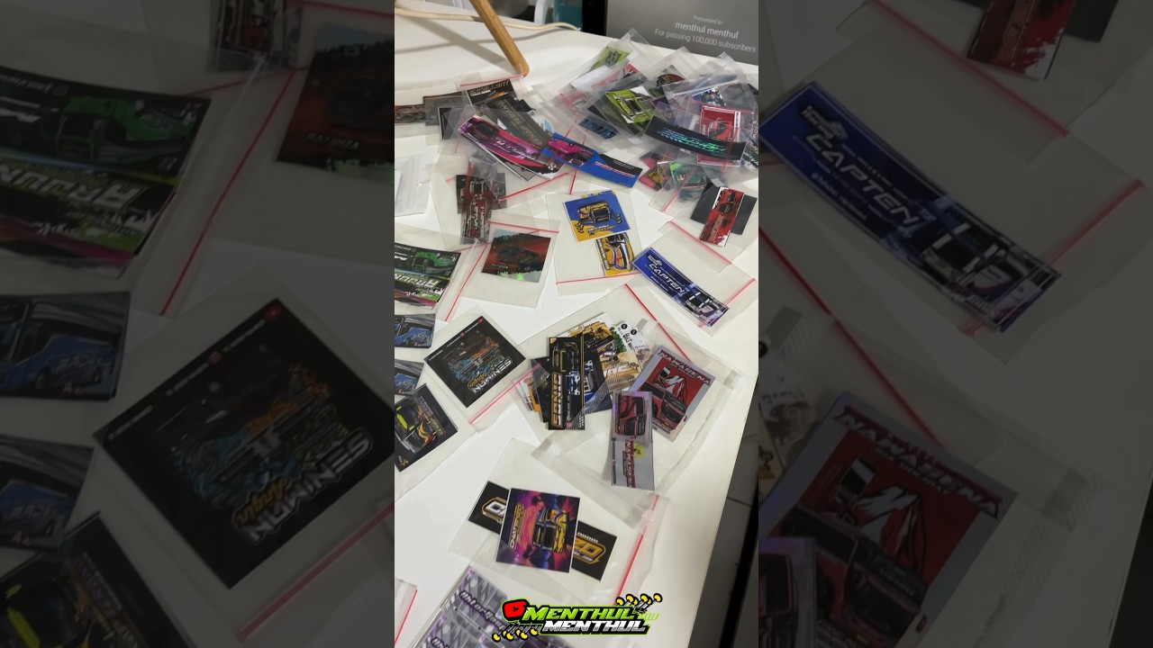 percuma ngoleksi stiker bus mania tapi gak punya stiker channel youtube ⁉️