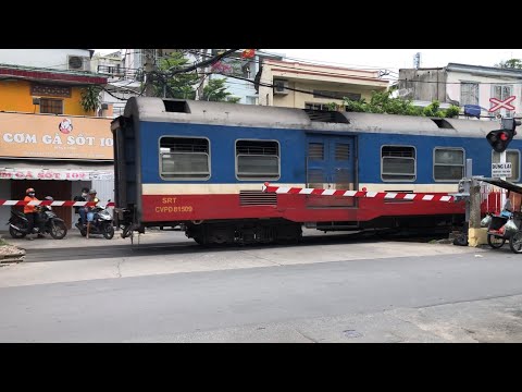 Đường Sắt Việt Nam: Các chắn tự động tại Sài Gòn đón các chuyến tàu thông qua (2022-2024)