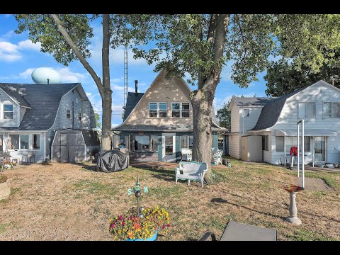 For Sale: 4661 Allen Cove Rd. Luna Pier, MI 48157