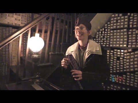 Ollivanders Wand Shop show in Diagon Alley Universal Orlando
