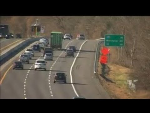 Travelers Hit The Road For Thanksgiving Despite Warnings