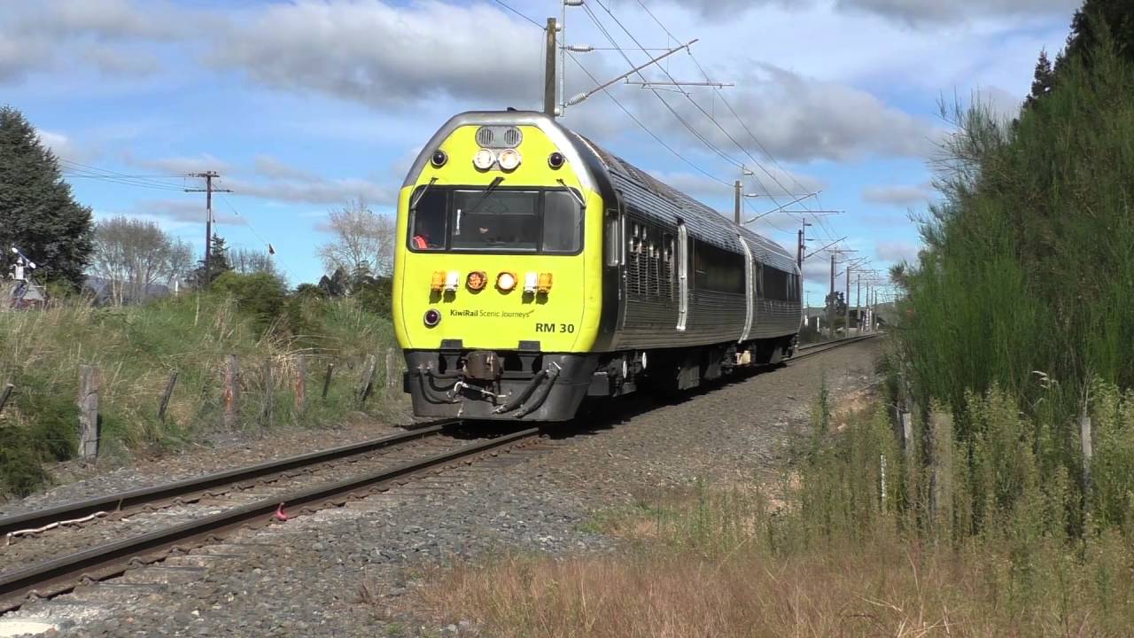 Photos - Pukekohe Travel Tour - nzrailphotos.co.nz