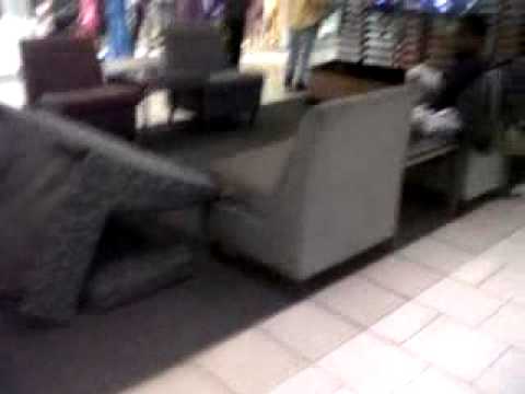 Rat @ Queens Center Mall
