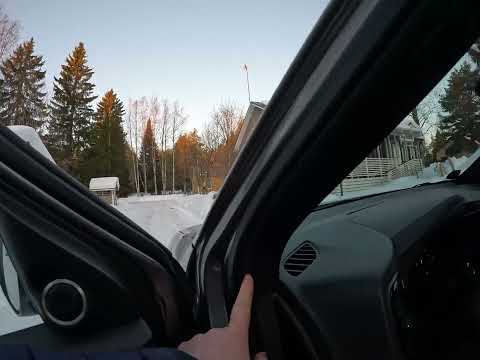 Garmin autokameran asentaminen Mitsubishi Outlanderiin