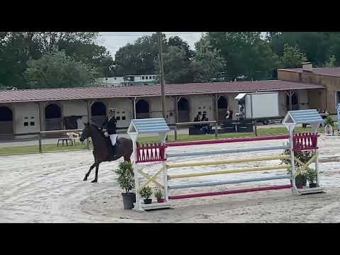 Hangara de Riverland warm up 115