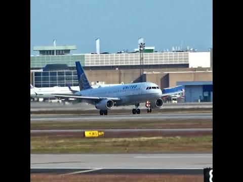 The best airplane engine sound? Airbus A320 roaring takeoff