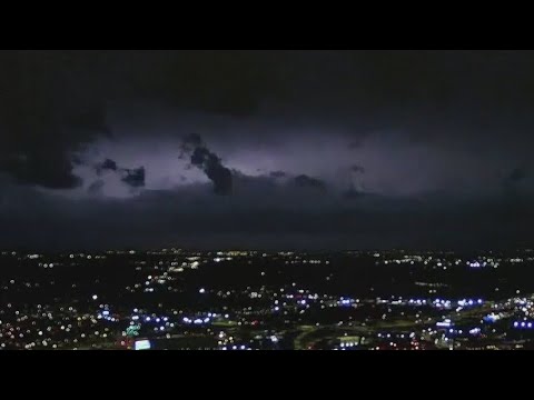 Severe storms producing tons of lightning in MN