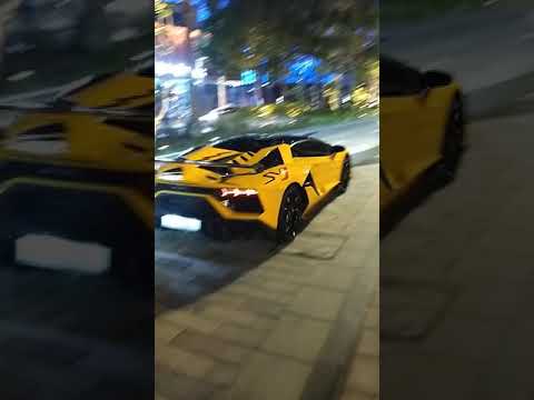 Wow: Luxury Car at Bluewaters Island Dubai