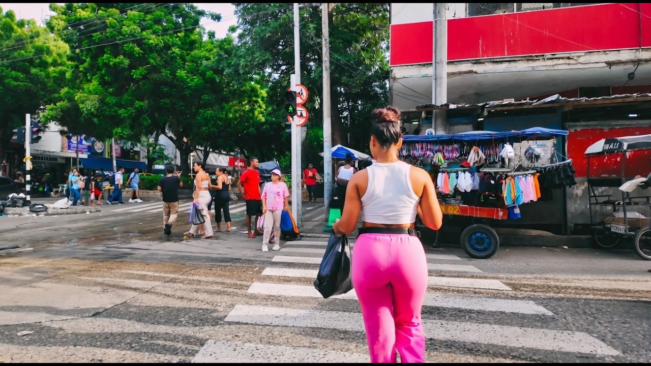 Barranquilla, Colombia 🇨🇴 Chaotic Streets (No Tourists Here) | Walking Tour 4k
