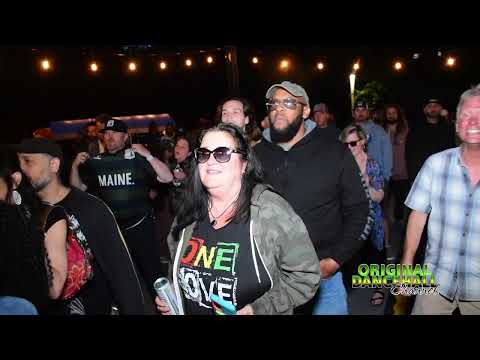 GREEN LION CREW PRESENTS REGGAE GARDEN A MESSEGER LUCIANO
