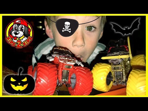 Monster Jam Monster Trucks Toys - HALLOWEEN COMPILATION (Pirate's Curse, Grave Digger, & Zombie)