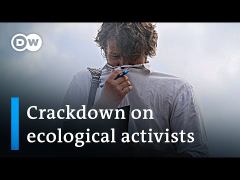 Is Russia criminalizing ecological NGOs and activists? | DW News